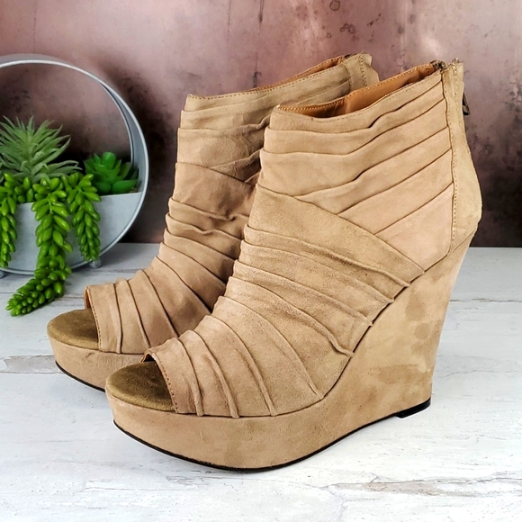 Steve Madden | Shoes | Steve Madden Nwot Wescott Tan Suede Leather ...